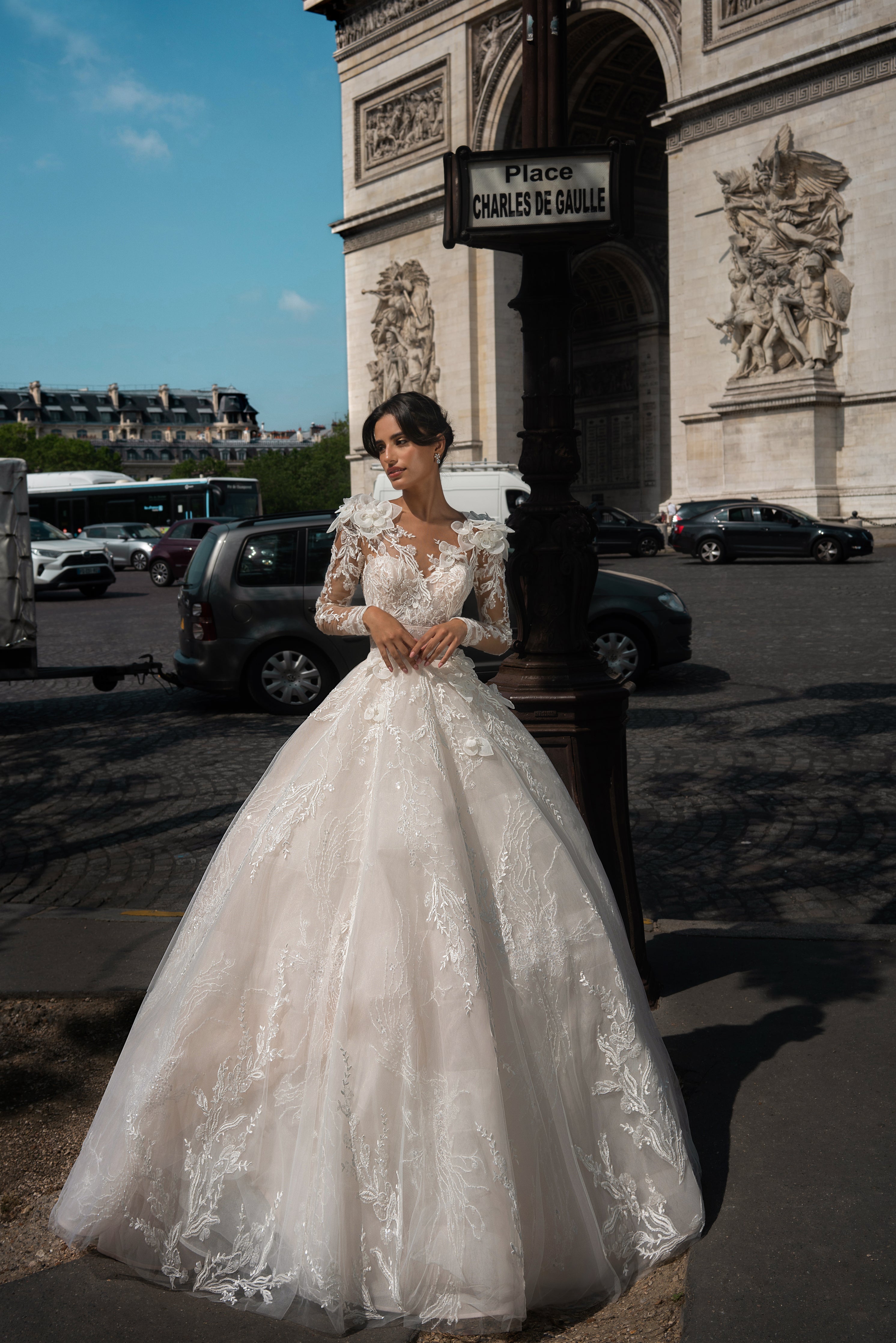 Ruth – DYLAN PARIENTY PARIS